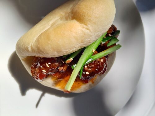 Oven Bao Buns With Sweet & Spicy Chicken - Pinch of Noor